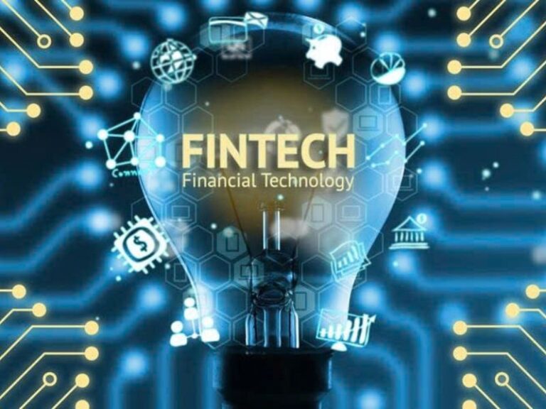 Fintech là gì? Vì sao bạn nên quan tâm đến công nghệ tài chính - HVA Group