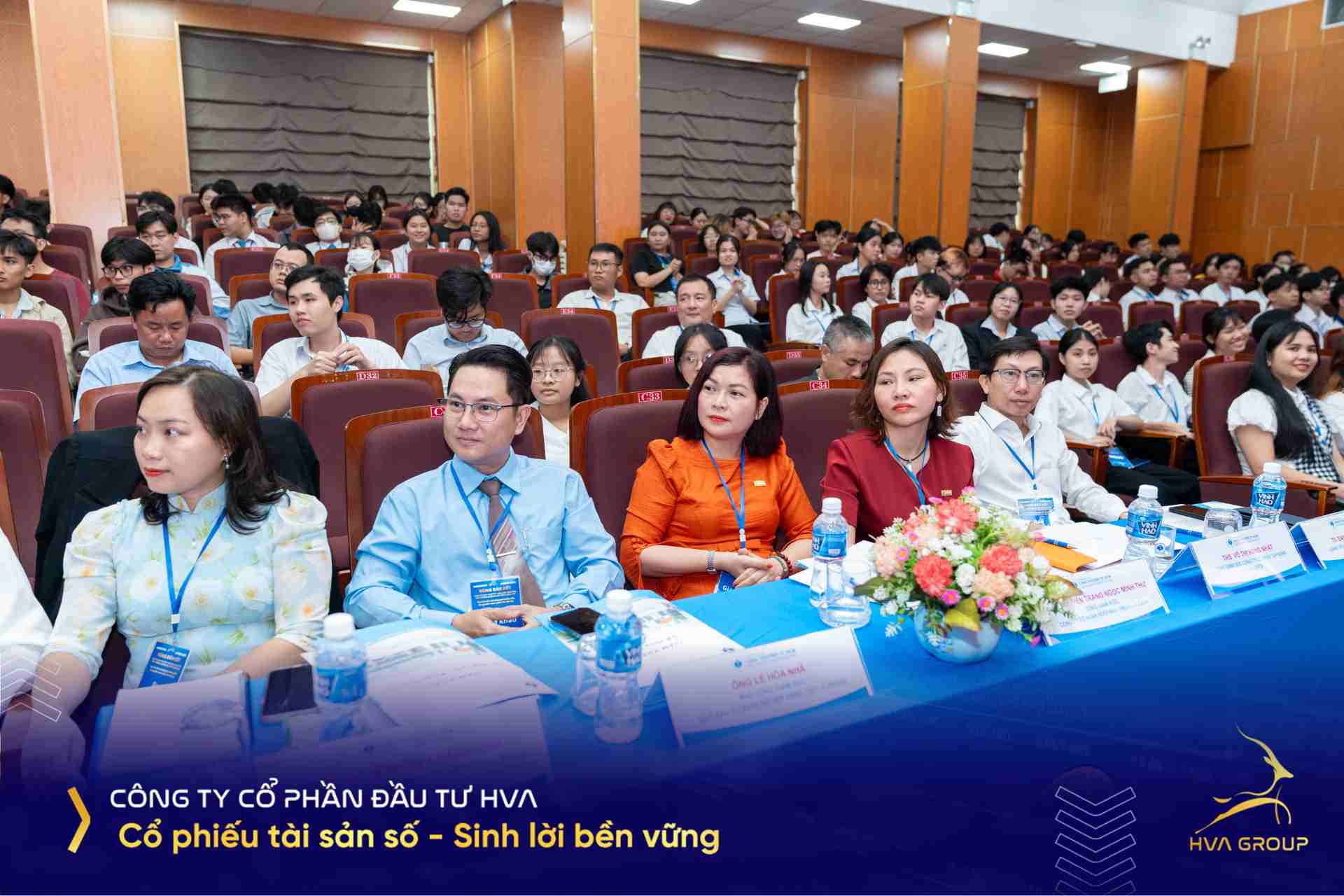 HUTT Startup 2025: 21 Dự Án Xuất Sắc Tranh Tài Chung Kết